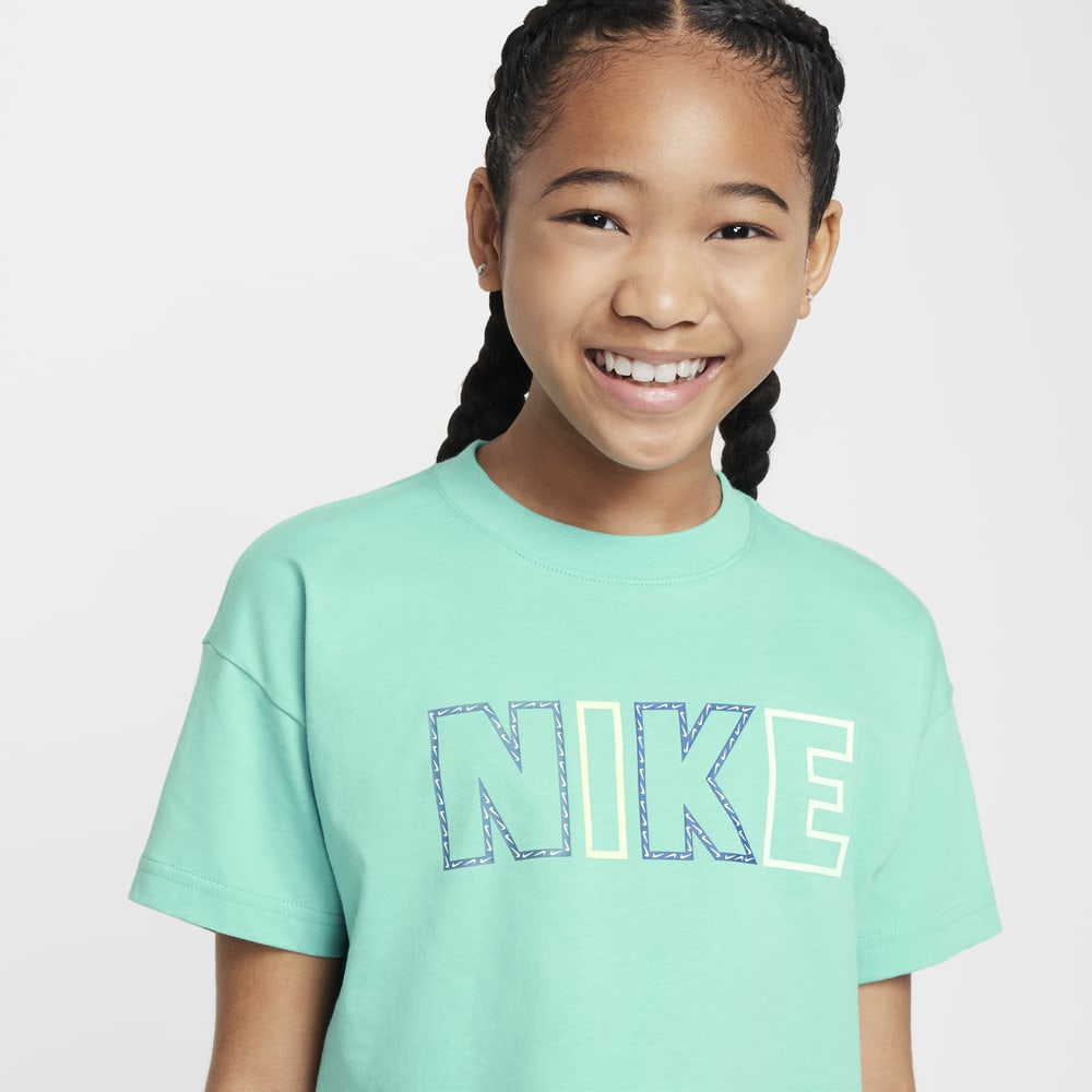 Camiseta de Niña Talla Grande | Nike Sportswear | Escarcha Verde
