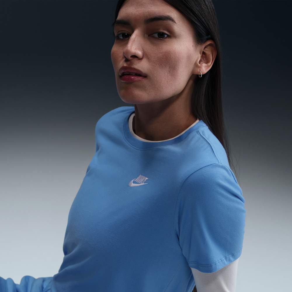 Sportswear Club Essentials | Camiseta Para Mujer | Celeste