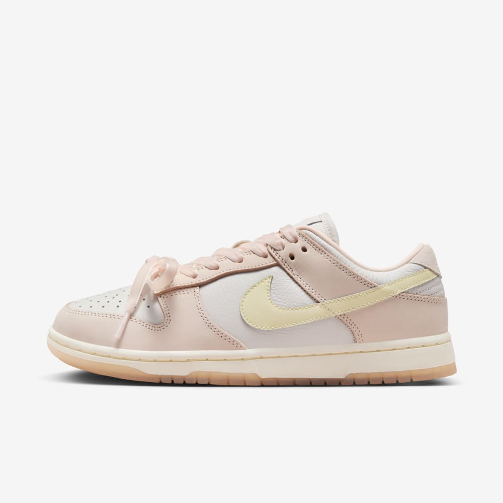 Nike Dunk Low Premium