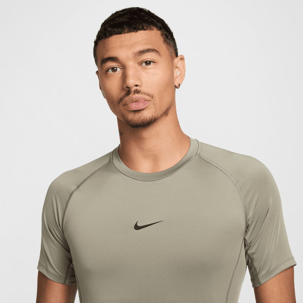 Nike Pro | Camiseta entrenamiento manga corta hombre | Verde