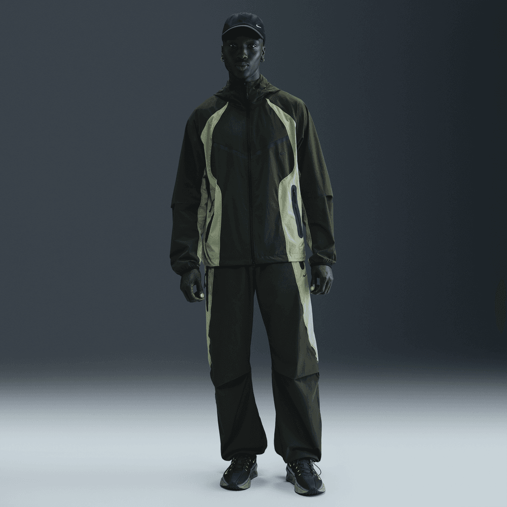 Nike Tech
