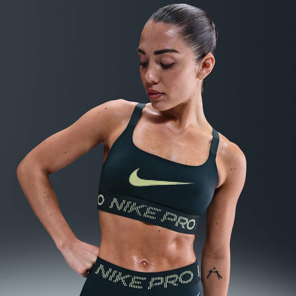 Nike Pro